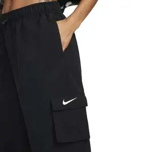 Nike Essential Cargo Pants