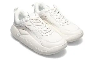 UGG La Cloud Trainer "triple - White