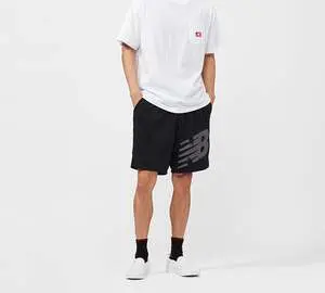 NEW BALANCE Essentials Pocket T-shirt Asia Sizing - White