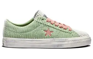 CONVERSE Low Top Corduroy Sneakers With Star Detailing - Green