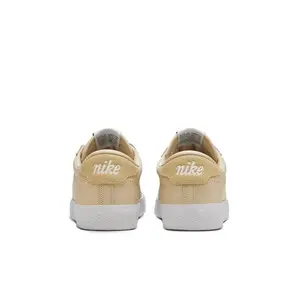 Nike Classic Ac Sneakers - Sanddrift/white
