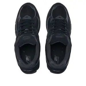 NEW BALANCE 2002r Athletic Sneakers - Black/black