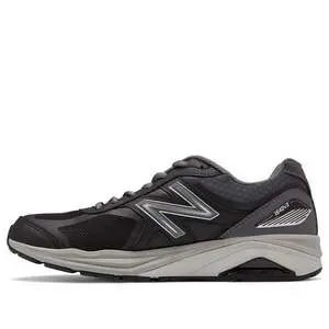 NEW BALANCE 1540v3 Lace Up Sneakers - Black