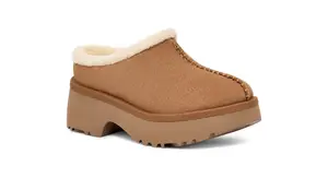 UGG New Heights Cozy Clog - Chestnut