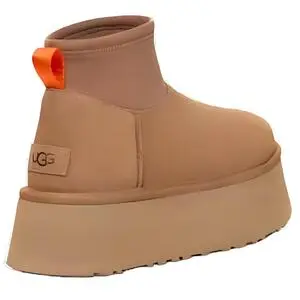 UGG Classic Mini Dipper Boots - Chestnut
