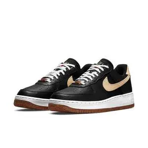 Nike Force 1 '07 Lv8 Sneakers
