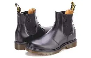 Dr. Martens 2976 Smooth Chelsea Boots - Black