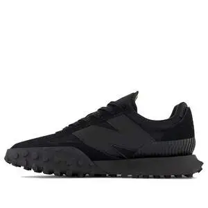 NEW BALANCE Xc-72 "triple " Low Top Sneakers - Black
