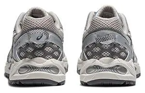 Asics Gel-kahana Tr Sneakers - Grey/silver/white