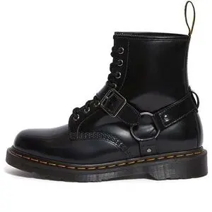 Dr. Martens Bradfield Triangle 8-eye Boots
