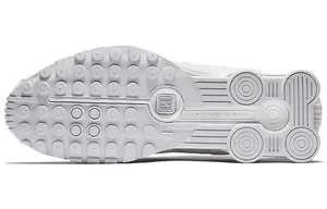 Nike Shox R4 Sneakers - White