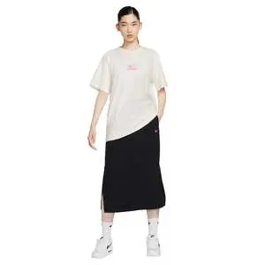 Nike Essential T-shirt Asia Sizing