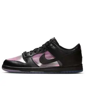Nike Dunk Low Sneakers