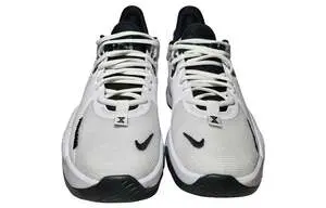 Nike Pg 5 Tb Low Top Sneakers - Whiteblack