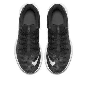 Nike Quest Sneakers