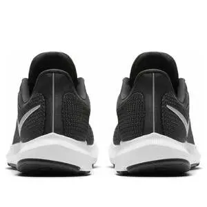 Nike Quest Sneakers - Black