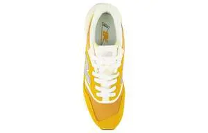 NEW BALANCE 997r Sneakers - Yellow/cream/silver