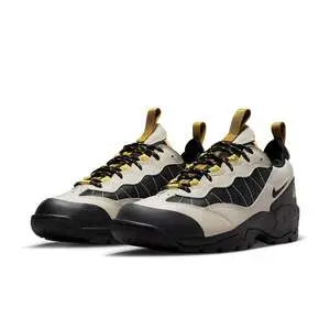 Nike Air Mada Low Top Sneakers - Black/light Brown