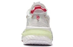 LI-NING Beyond 6 Low Top Sneakers