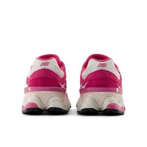 NEW BALANCE 9060 Lace Up Sneakers - Pink/pink
