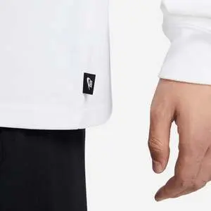 Nike Nsw Prew Essntl Sustls Tee Logot 'white - Default Colorway