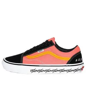 VANS Supreme X Vans Old Skool "Barbed Wire Pink" Sneakers Black/pink