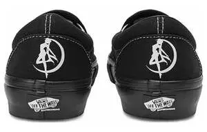 VANS Sailor Moon X Skate Slip-on "pretty Guardian - Black