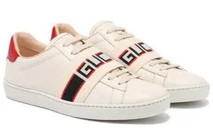 Gucci Ace Low Top Sneakers With Stripe Detail