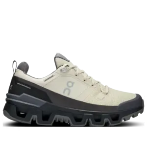 On Cloudwander Waterproof Sneakers