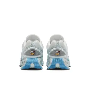 Nike Max Dn Sneakers