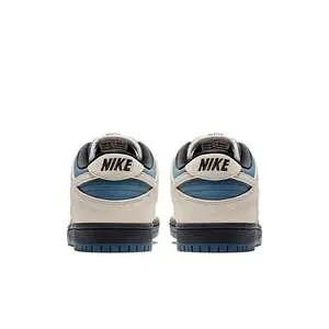 Nike Dunk Low Pro Sneakers - Blue