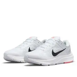 Nike Zoom Structure 24 Athletic Sneakers - White