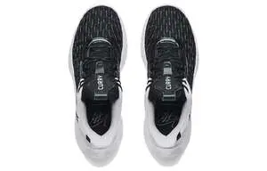 Under Armour Curry Team Low Top Sneakers