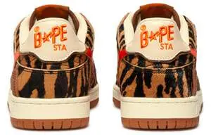 A BATHING APE Sk8 Sta Sneakers - Black/brown