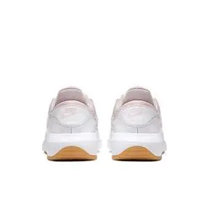 Nike Max Nostalgic Sneakers - White