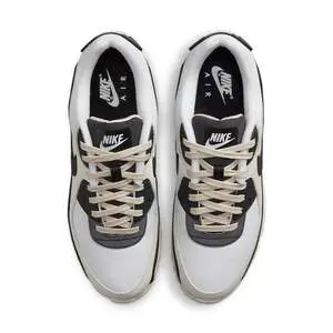 Nike Max 90 Low Top Sneakers - White/black/sail