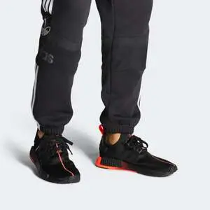 Adidas Star Wars X Nmd_r1 'darth Vader' Sneakers - Black