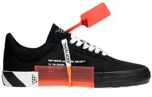 Off-White Vulc Low Top Sneakers - Black