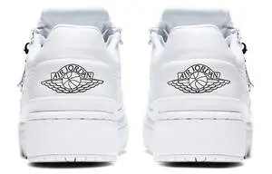 JORDAN 1 Jester Xx Low Sneakers - White/black