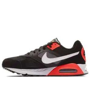 Nike Max Ivo Sneakers - Black