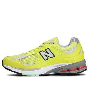 NEW BALANCE New Balance 2002R Sneakers Yellow