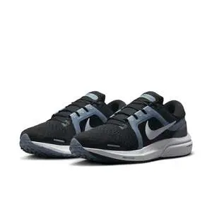 Nike Zoom Vomero 16 Athletic Sneakers
