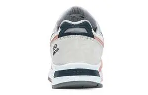 NEW BALANCE 530 Running Sneaker - White/pink