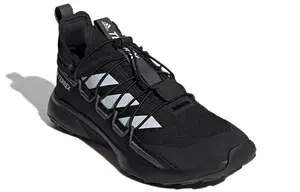 Adidas Voyager 21