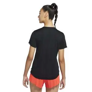 Nike Solid Color Chest Logo T-shirt