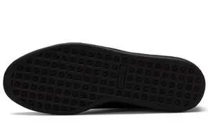 PUMA Suede Classic Low Top Sneakers - Black