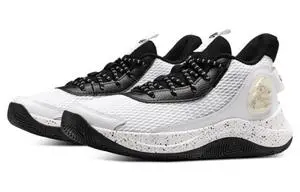 Under Armour Curry 3z7 Athletic Sneakers - White/black