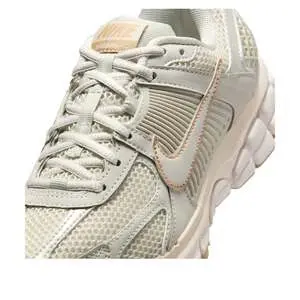 Nike Zoom Vomero Sneakers - Light Bone/phantom/light Orewood Brown