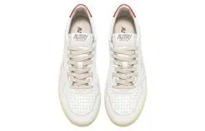 AUTRY Medalist Leather Low Top Sneakers - White/orange