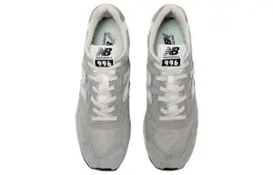 NEW BALANCE 996 Rv2 Sneakers